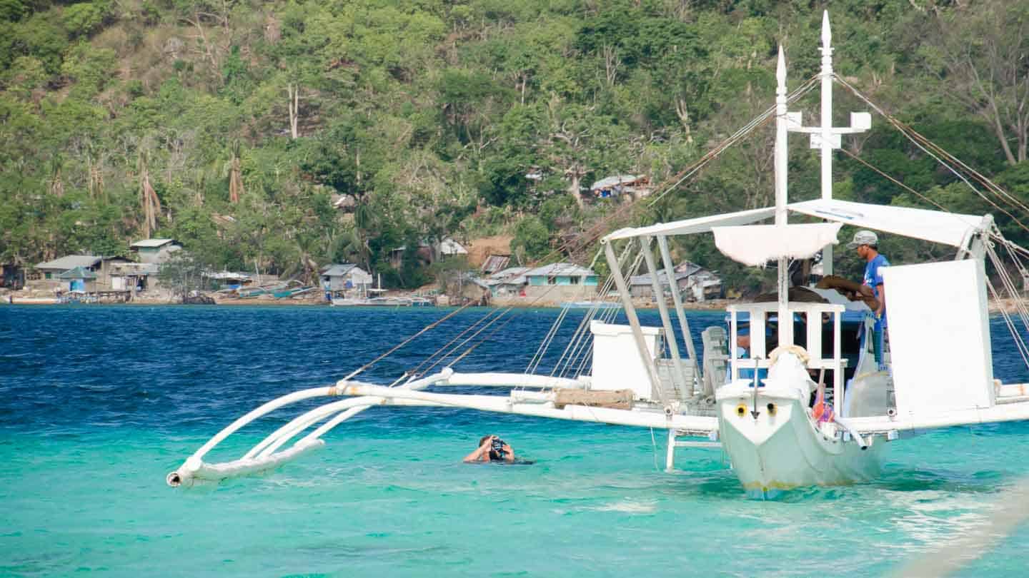 Philippine's Most Photographed Spot: Kayangan Lake