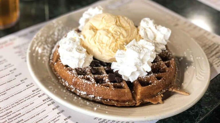 12 Best Breakfast in Wisconsin Dells – Must Try – GETTING STAMPED