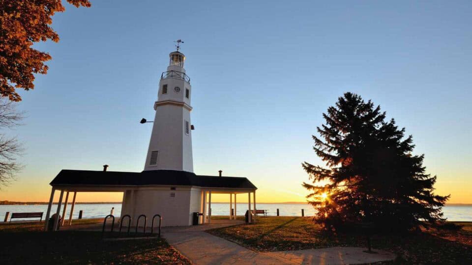 Top 11 Best Lighthouses In Wisconsin